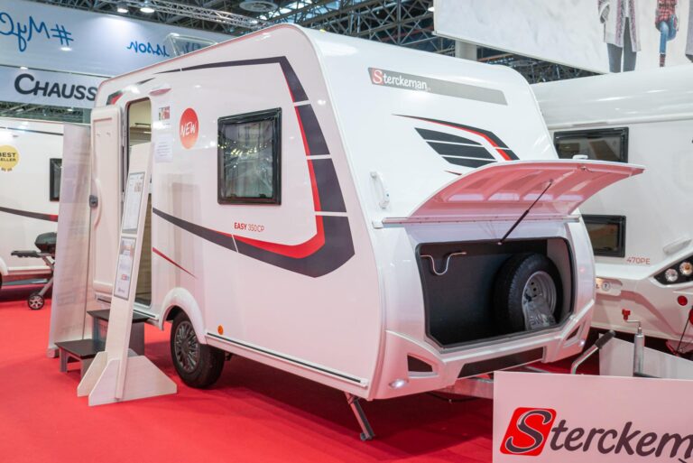 Sterckeman Easy 350 CP (2024) : Mini-caravane avec une longueur intérieure de 3,5 m et une ...